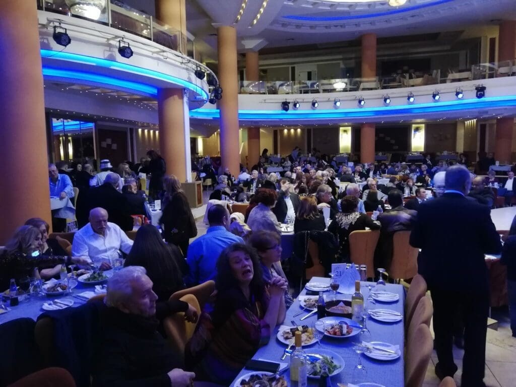Ο ετήσιος αποκριάτικος χορός της Θρακικής εστίας Εορδαίας! (φωτογραφίες ...