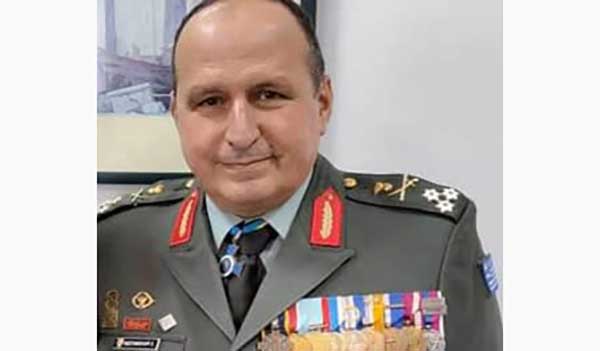Ο Περδίκκας τιμά τον Στρατηγό Ε.Α Σωτήρη Κωστάκογλου | Eordaialive.com